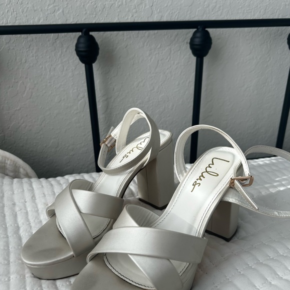 Lulus | Shoes | Lulus Cream Chunky Block Heels | Poshmark